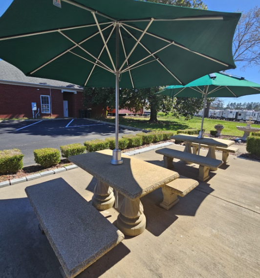 Ardmore Public Library installs solar umbrellas | Athens The News Courier